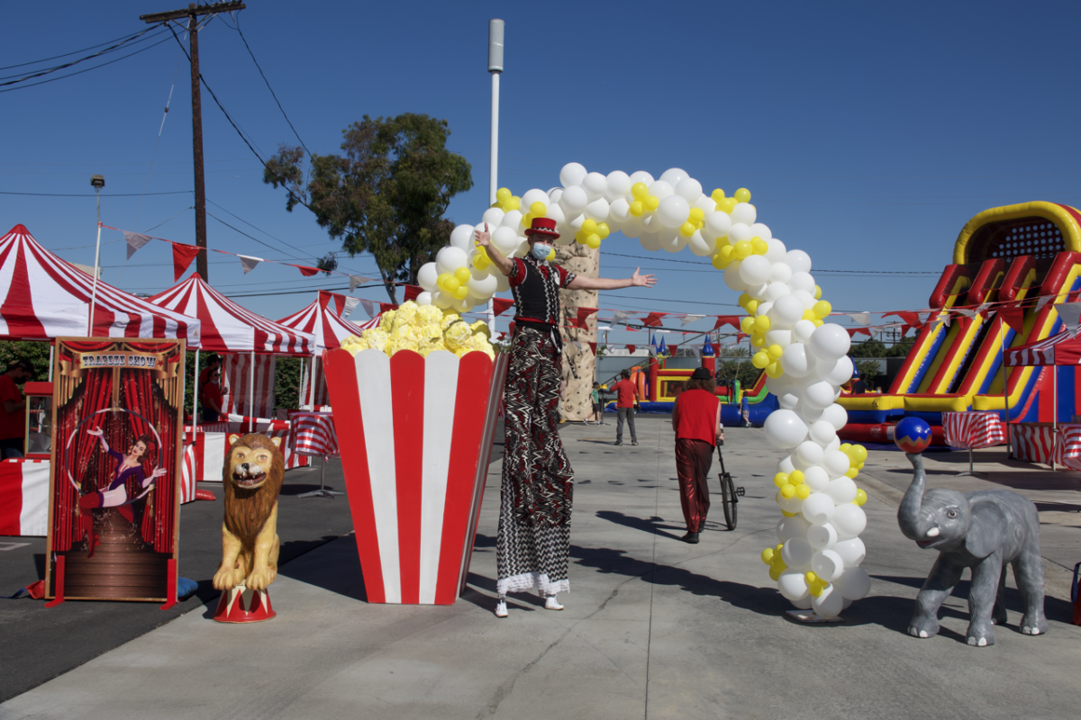 Stilt Walkers - My Little Carnival, Inc. | Carnival Entertainment in ...